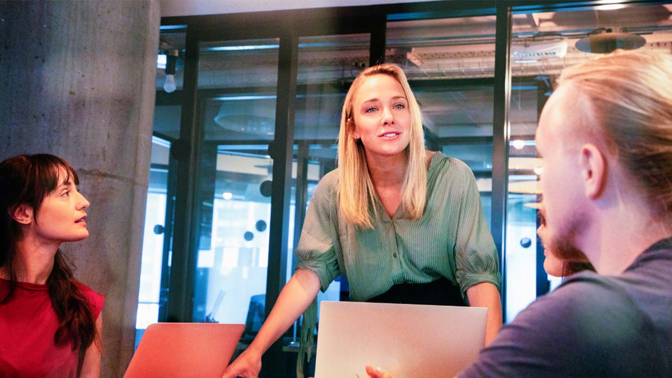 4 Ways to Manage Difficult Employees & Disruptive Behaviours